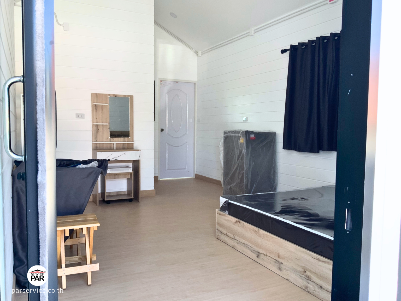 บ้านน็อคดาวน์ทรงจั่วยกสูงด้วยเสาคอนกรีต 1.5 เมตร รุ่น M31 | PARHOME